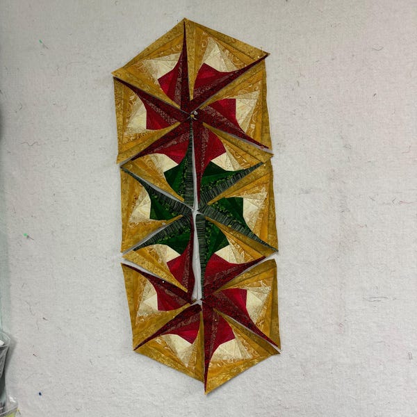 Twisted Log Cabin Poinsettia Table Runner Pattern, Table Runner Pattern ...