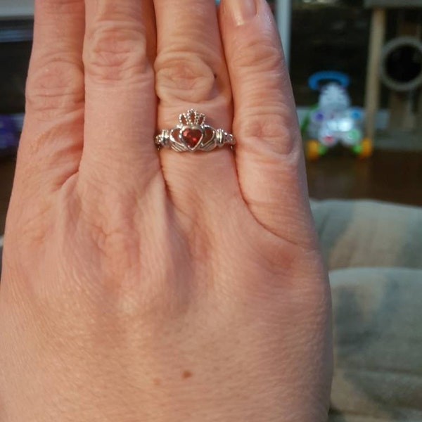 January Birthstone Silver Claddagh Ring LS-SL90-1. Made in IRELAND ...