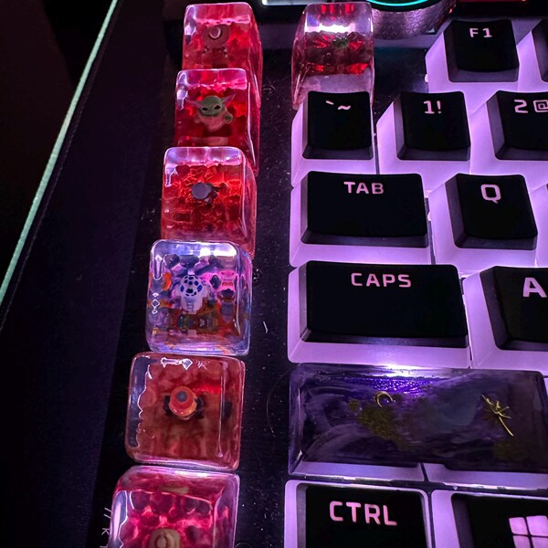 Astronaut Artisan Keycap, Galaxy Spacebar Keycaps, Gravity in ...