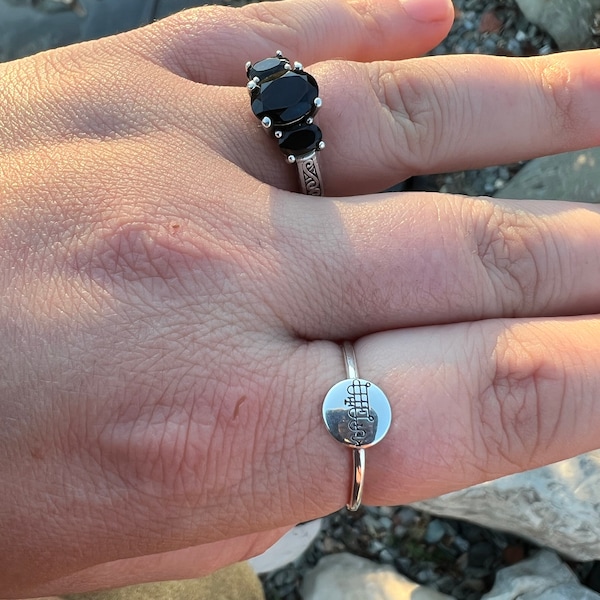 925 Silver Bune Sigil Ring - Etsy