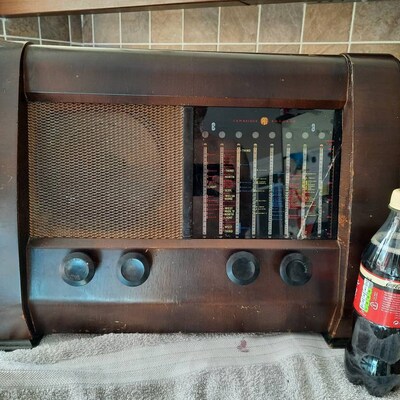 Vintage Philips Portable Radio Converted to Bluetooth Speaker - Etsy UK