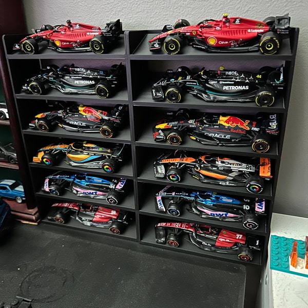 V2 6 Car Tilted Bburago 1:43 1/43 F1 Formula 1 Race Car Display Stand W ...