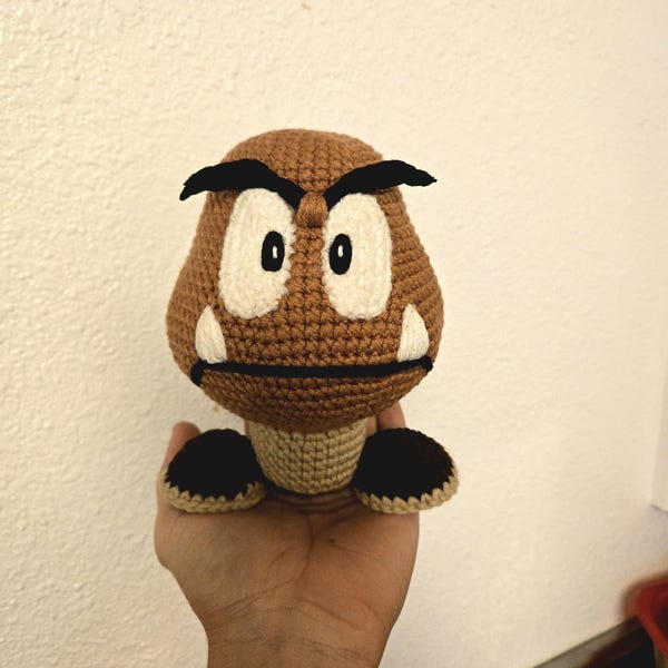 Amigurumi Crochet Pattern: Super Mario Goomba - Etsy
