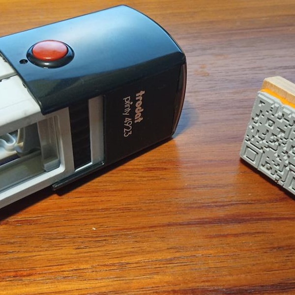Custom QR Code Self-ink, Rubber Stamp QR Code Instagram, QR Social ...