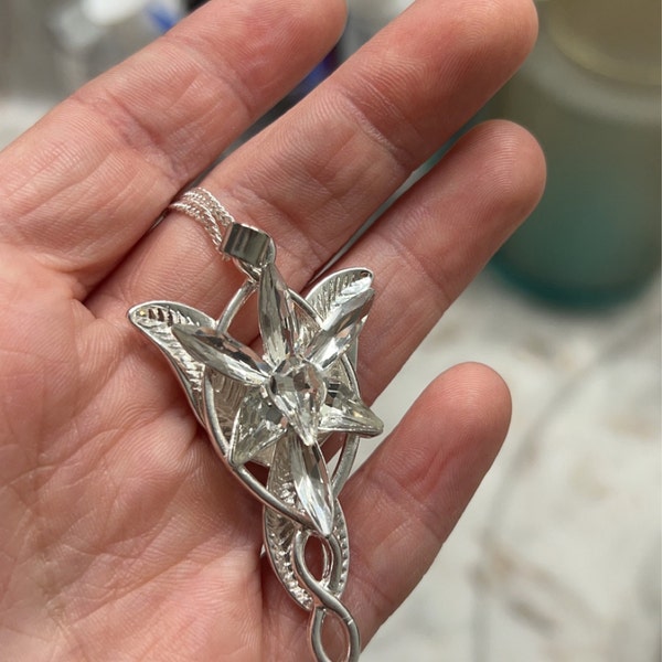 Elf Star Necklace: A Sparkling Symbol of Elven Grace and Love - Etsy