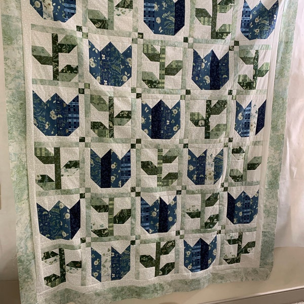 Tulip & Vine Quilt, Runner, Mini, and Wall Hanging QLD249 (PDF) - Etsy