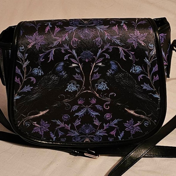 Gothic Skeleton Reading Satchel, Dark Academia Skeleton Library Floral ...