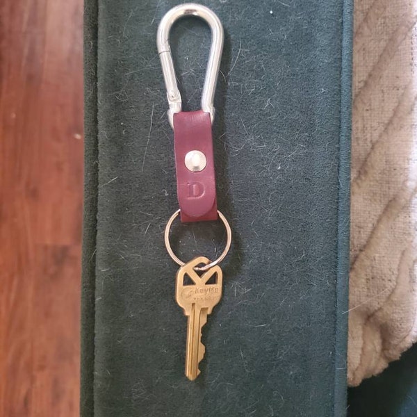 Customizable Leather Carabiner Keychain - Etsy