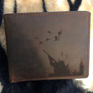 Mens Brown Leather Dog Hunting Wallet. RFID Blocking Genuine Leather ...