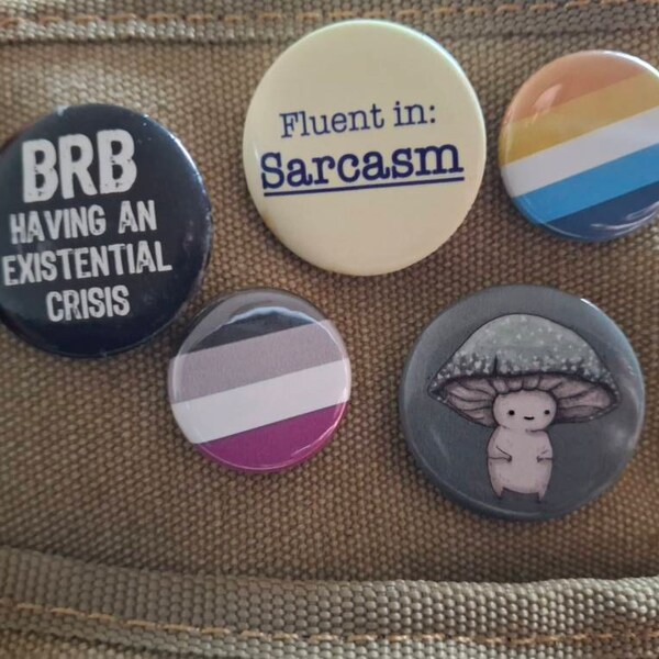 Aroace Aro Ace Pride Flag Pin Round Circle Button ~ 1" Pin 1.5" Pin 2. ...
