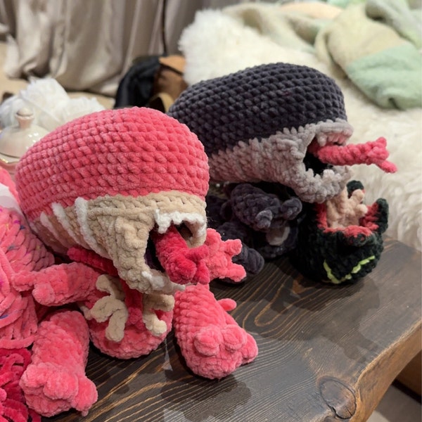 Crochet PATTERN Lil'xeno | Cute and Little Scary Amigurumi Alien From ...