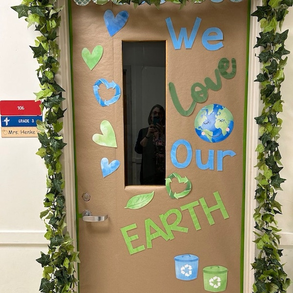 Jungle Safari Editable Classroom Decor Bundle, Bulletin Boards, Back to ...