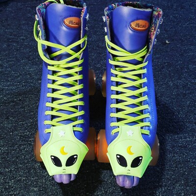 Alien Toe Guards for Roller Skates in 5 Colors Glow in the Dark ...