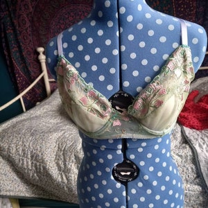 Chloe Underwire Bra Sewing Pattern PDF 30A-38DD by the Bramakery ...