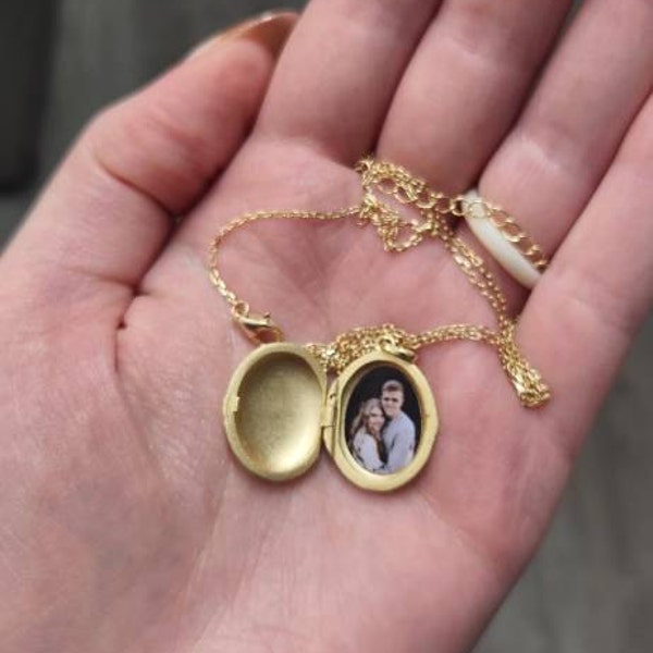 Initial Heart Locket • Customized Locket • Photo Locket • Gifts for Mom ...