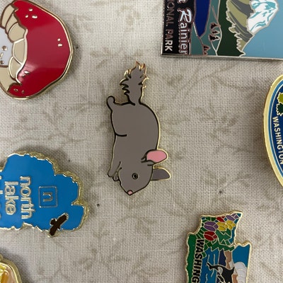 Running Chibi Chinchilla Enamel Pin - Etsy
