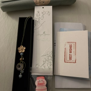 Phone Charm Wood Floral Phone Chain Bookmark White Jade Peace Buckle ...