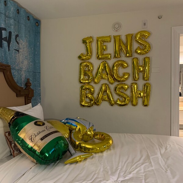 Custom Name Bach Bash Balloon Banner: Bachelorette Party Decor - Etsy