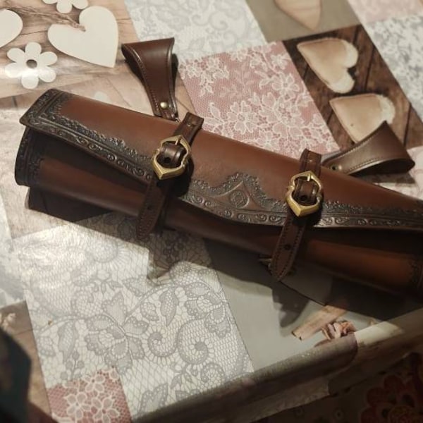 Brown Leather Scroll Holder for Larp. Medieval, Fantasy, Steampunk and ...