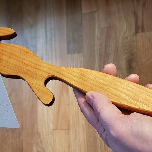 Wooden Squirrel Oven Rack Push Pull Stick, Handcrafted Kitchen Tool ...