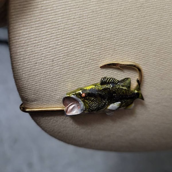 Largemouth Bass Hat Clip: Fishing Hook Brim Pin - Gift for Fisherman - Etsy