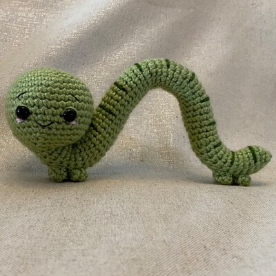 PATTERN: Iggy the Inchworm Crochet Inchworm Pattern Amigurumi Inchworm ...