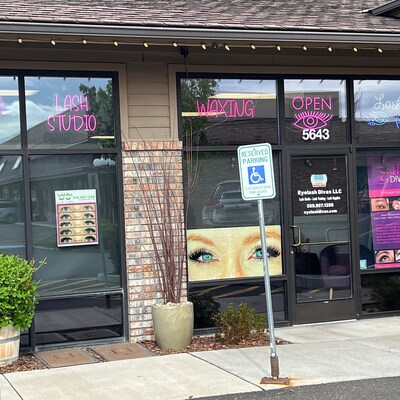 All You Need is Lashes Neon Sign, Custom Neon Sign, Handmade Neon Sign ...