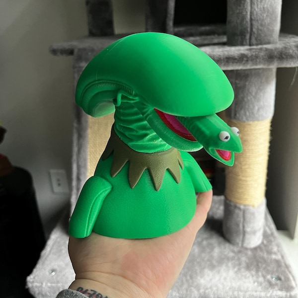 Xenokermit Bust: Alien Xenomorph Kermit Mashup - Etsy