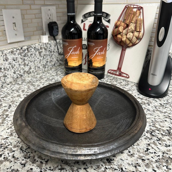 African Handmade Clay Earthenware Pot / Apotoyewa / Wooden Grinder ...