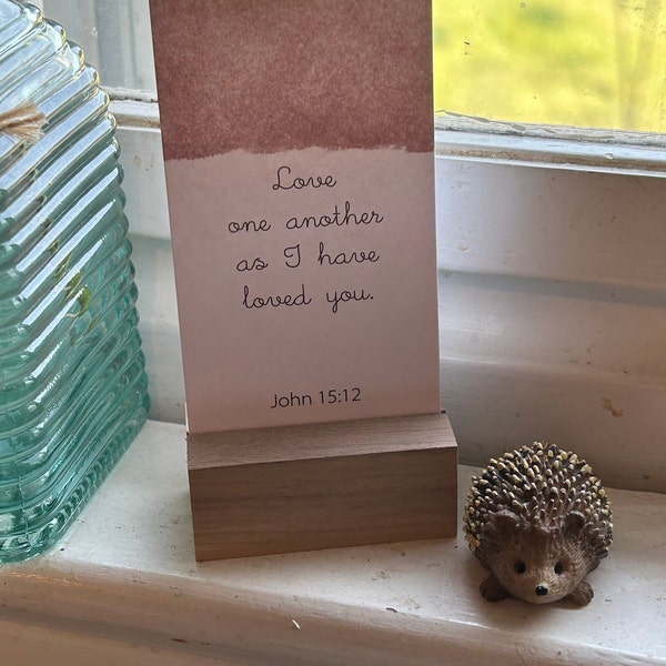 Colorful Photo & Place Card Holder Place Card Stand, Portrait Stand ...