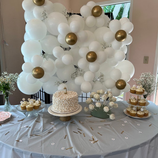 White Daisy Balloon Arch, Daisy Baby Shower, Daisy Bridal Shower, White ...