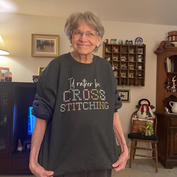 Quilting Sweatshirt, Sheep Quilt Block Sweatshirt for Quilter, Quilting ...