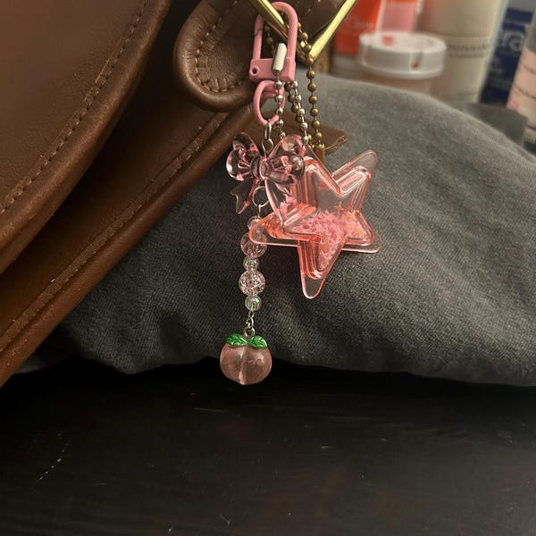 Cute Beaded Peach Keychain for Kpop Photocard Binder, Card Holder, Keys ...