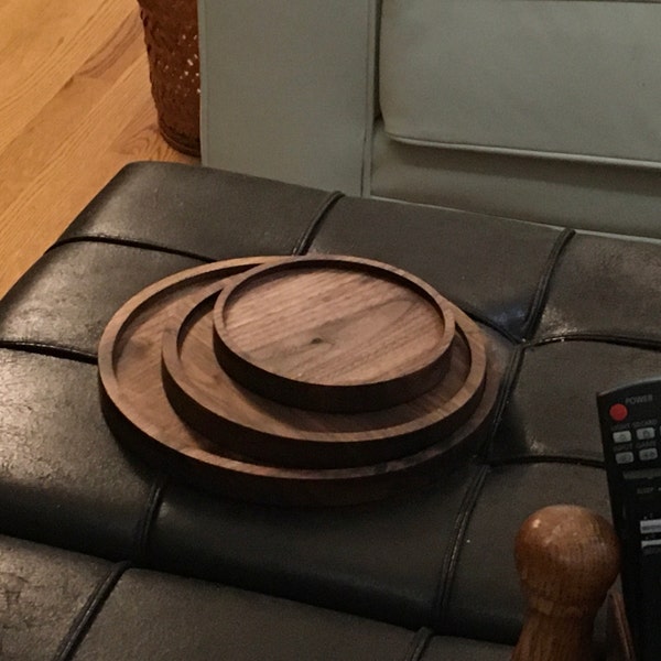 Round Wood Tray / Black Walnut / Shallow Circle Catchall + Valet Tray ...