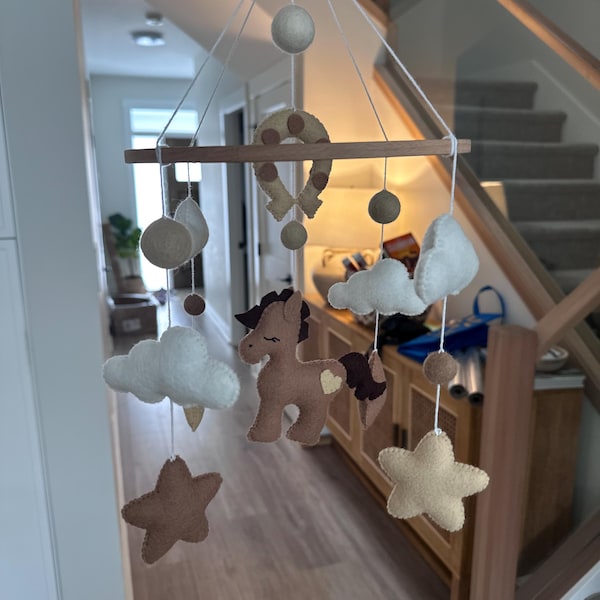 Horse Mobile Felt, Horse Baby Mobile for Neutral Nursery, Horse Crib ...