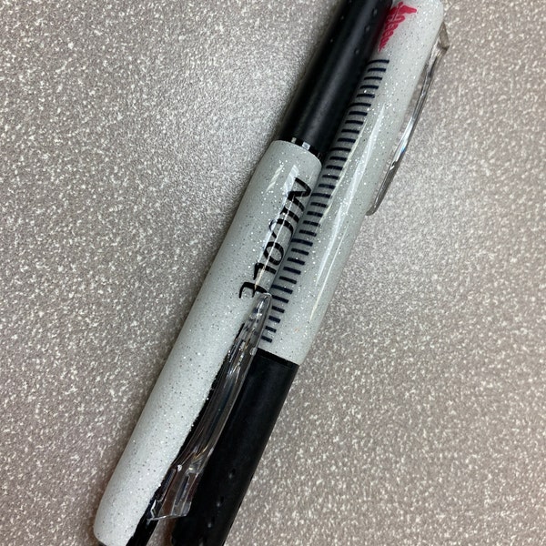 Custom Disney Mickey and Minnie Mouse Epoxy Pens - Etsy