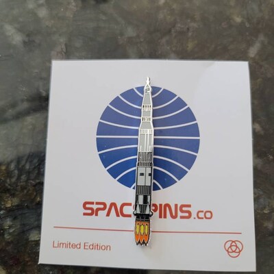 Artemis 1 Space Launch System SLS Rocket Enamel Pin Lapel - Etsy