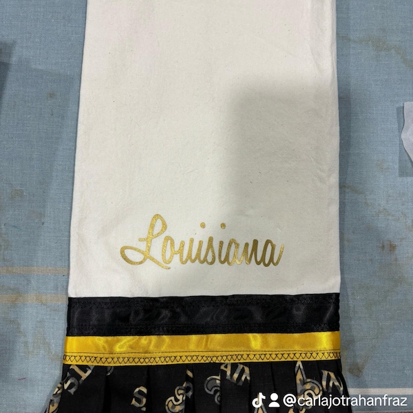 Rustic Christmas Tree Planter Box / Tree Skirt / Decorative Christmas ...