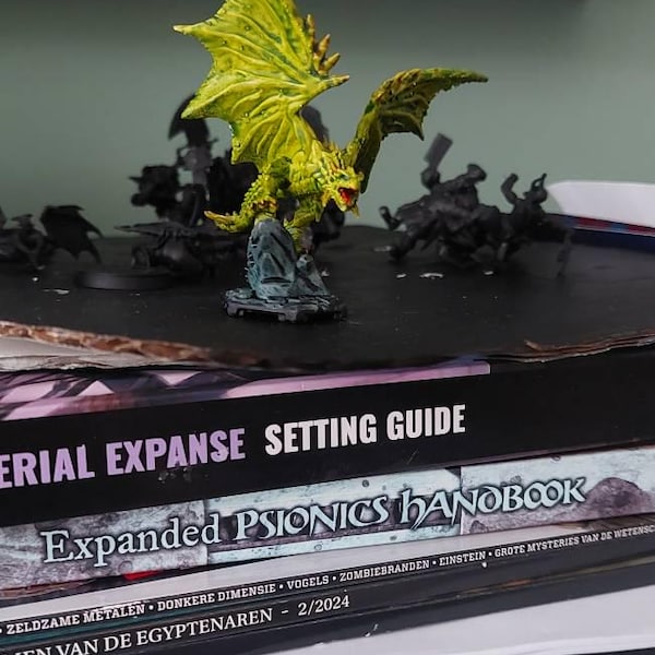 Human Wizard Miniature Sorcerer Dungeons and Dragons Mini Tabletop RPG ...