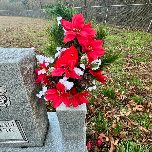 Red Cardinal Christmas, Crypt, Gravesite, Memorial, Funeral Flowers ...