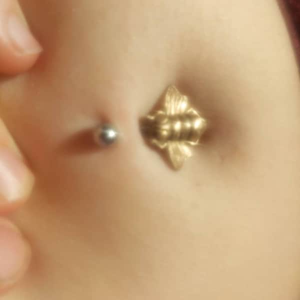 Insect Bee Belly Button Ring, Titanium or Surgical Steel Bar - Etsy