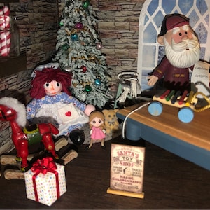 Miniature Vintage Look Santa Toy Shop Sign in 1/24 1 /12 and 1/6 Scale ...