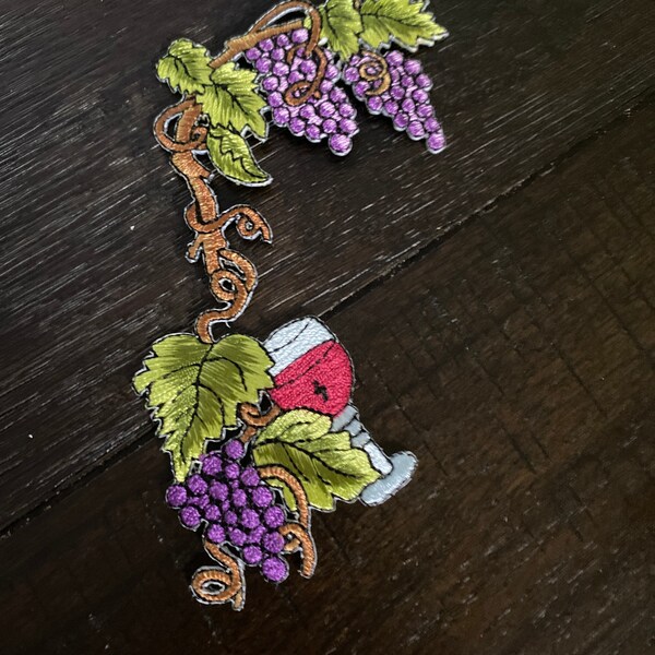 Grapevine - Fruit - Wine - Vineyard - Grapes - Communion - Embroidered ...