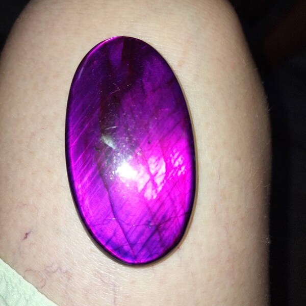 Natural Ruby Leaf Carving , Ruby Hand Carved, Gemstone Ruby Carving ...