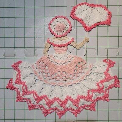 0774 Hummingbird Garden Doily Crochet Pattern - Etsy