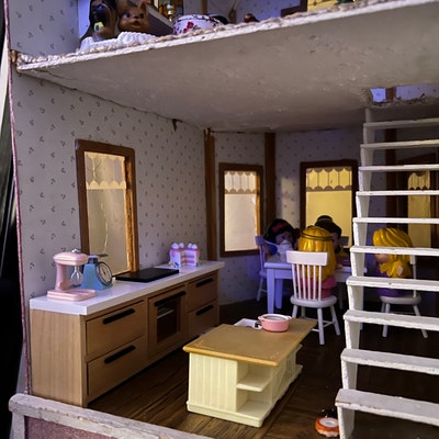 Adelaide Scoop Arm Sofa Pearl White Macy Mae 1:12 Scale Miniature ...