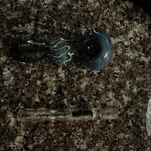 One Hitter Glass Pipe, Unique With Diamond One Hitter Pipes - Etsy