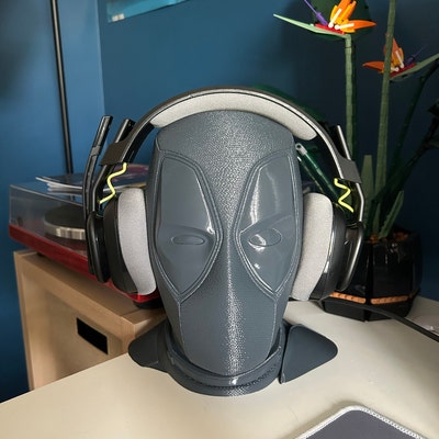 Thor Ragnarok Headphone Stand / Prop / Gaming / Room Decor/ - Etsy