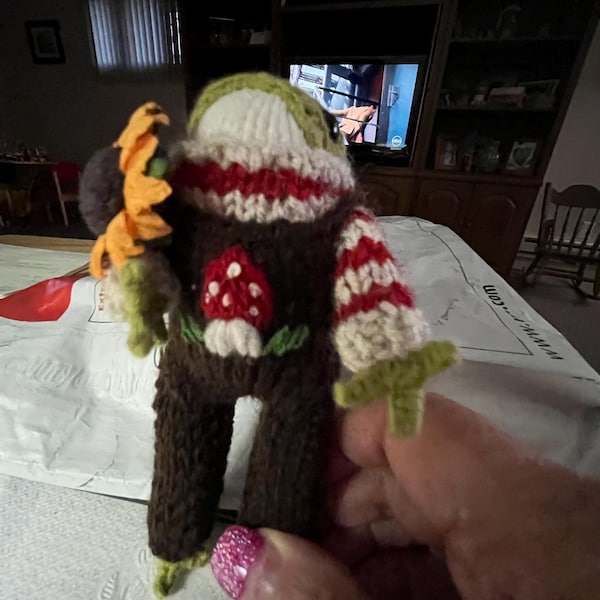 Cute Green Frog With Sweater,froggie Frog Crochet,amigurumi Frog ...