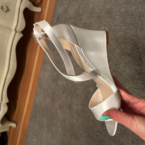 Sage Green Bridal Shoes Chunky Heels Sage Green Wedding Shoes Wedding ...